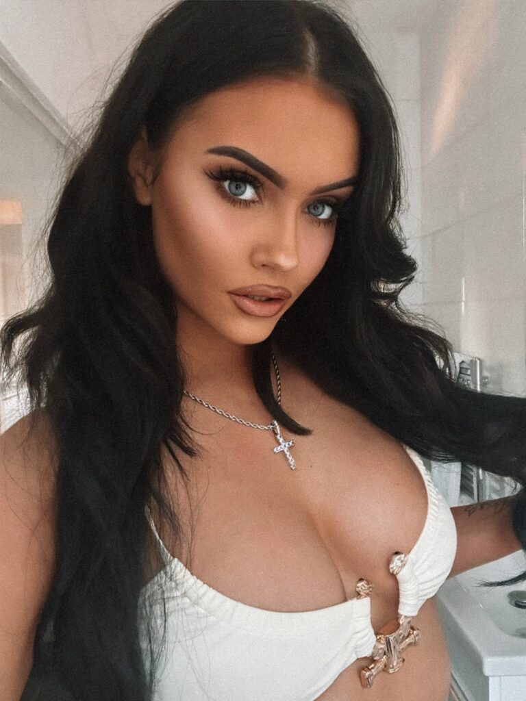 coco - British OnlyFans